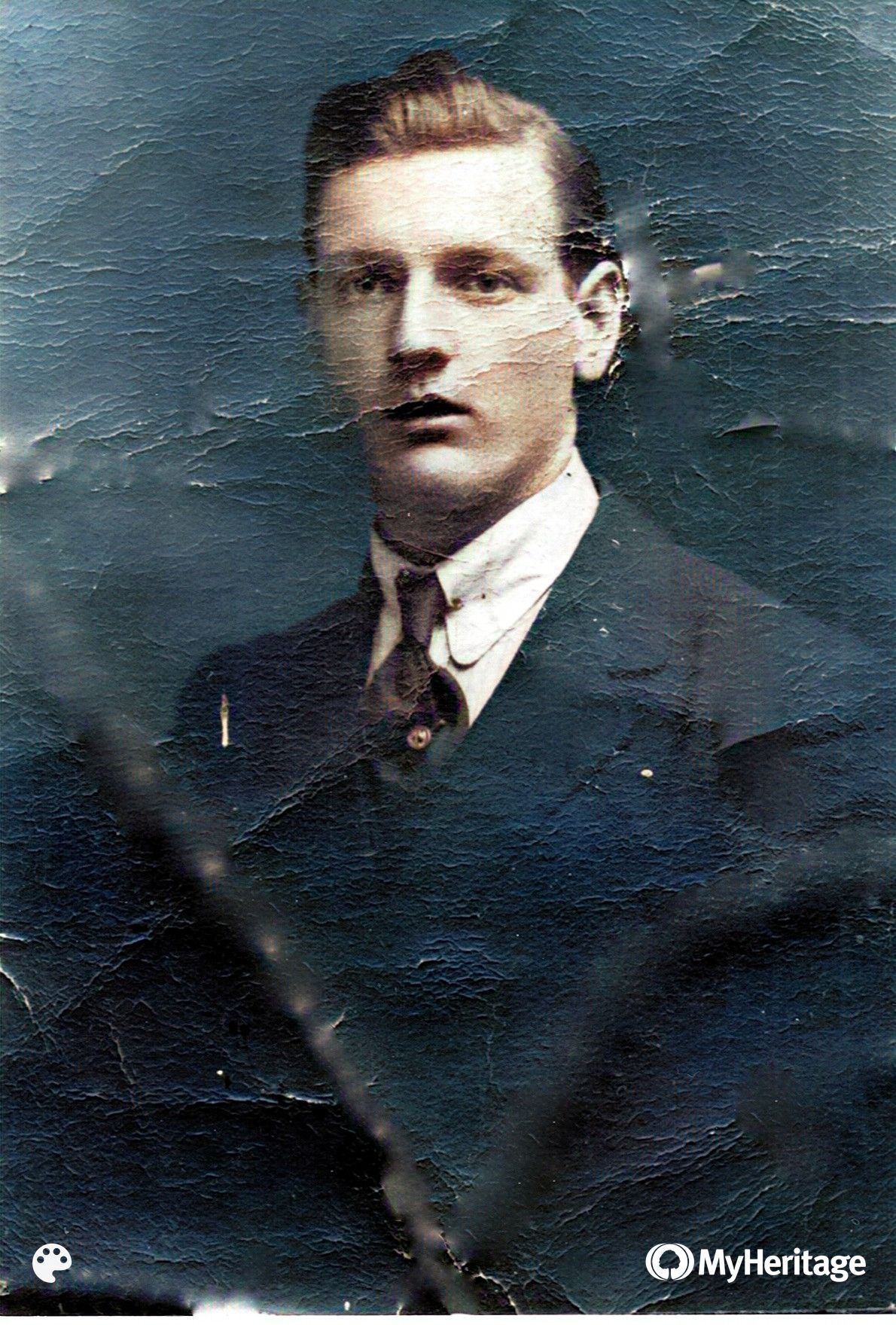 Robert Holmes